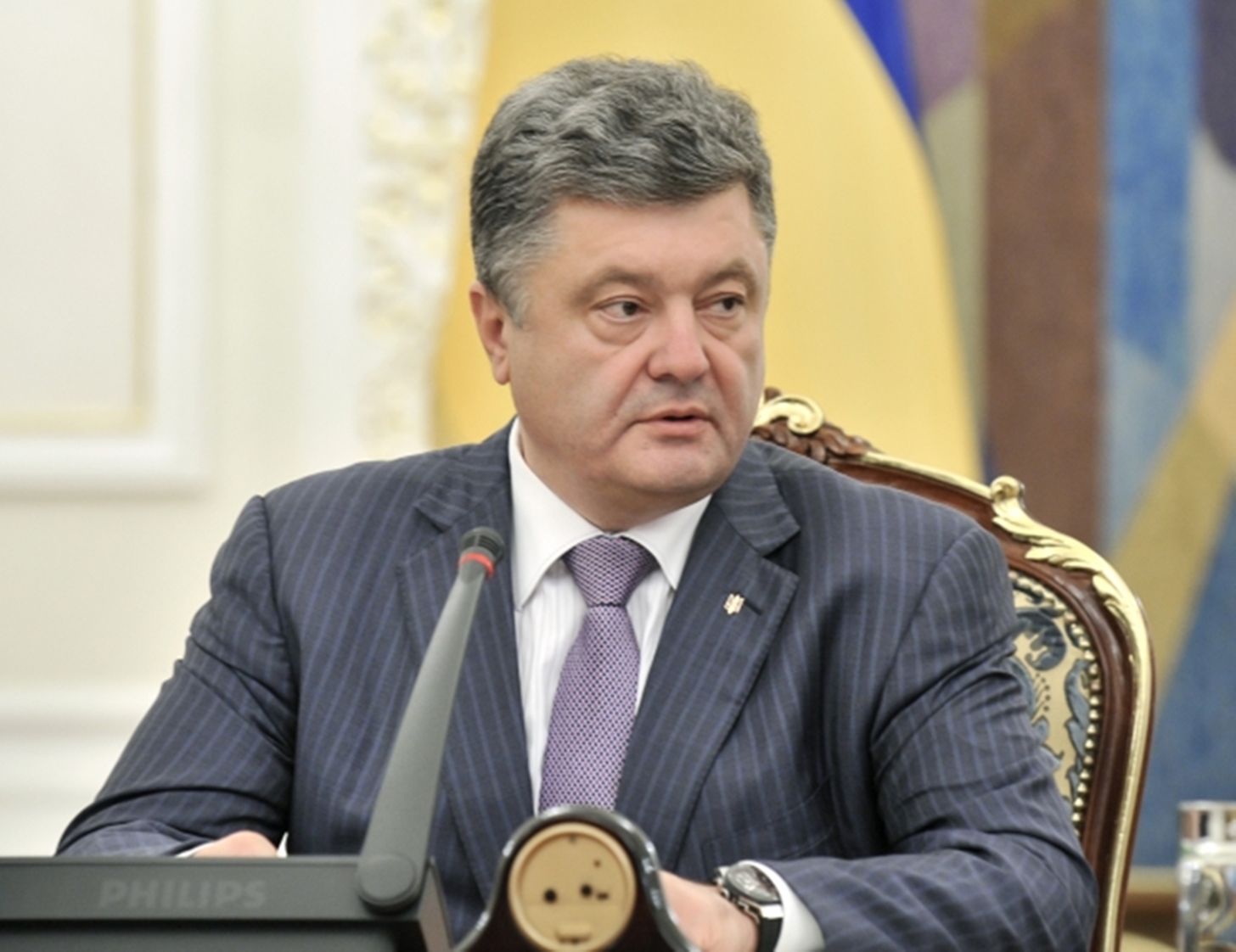 Poroshenko will impose martial law if cease-fire fails – The Sofia Globe