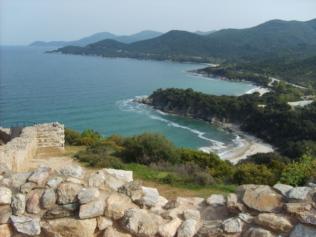 Excavations reveal the tomb of Aristotle – The Sofia Globe