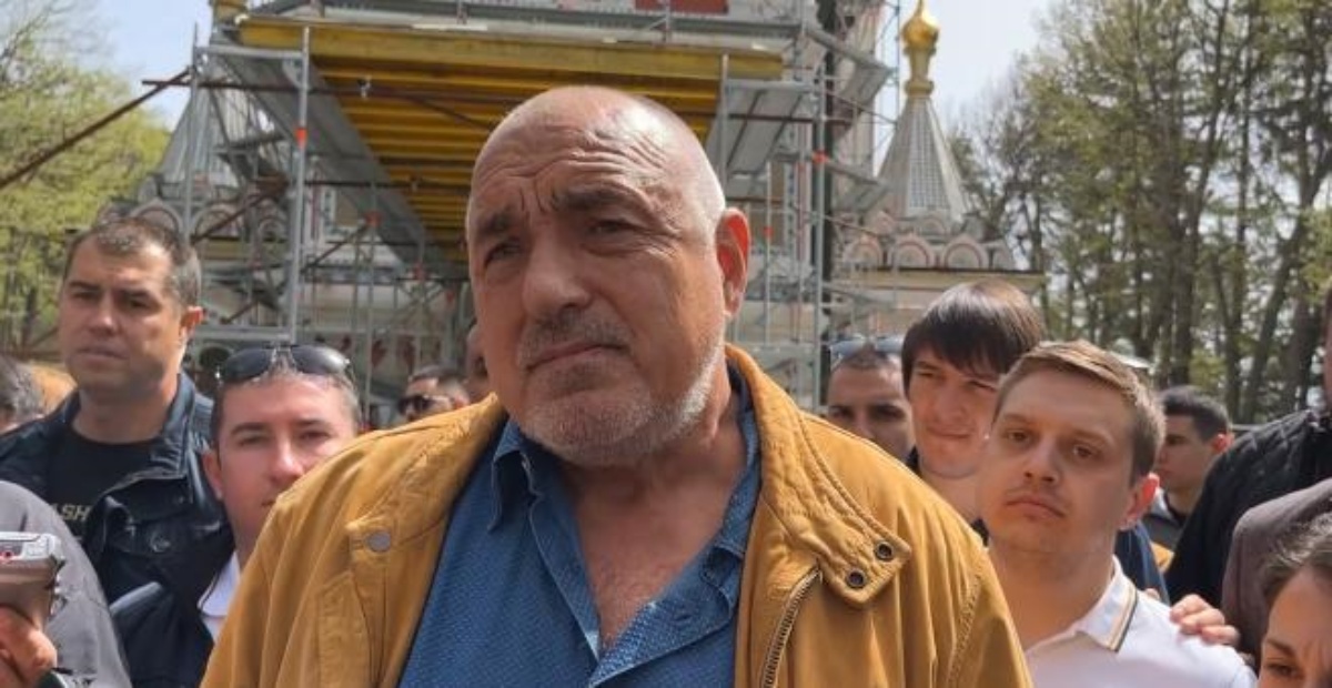 Borissov sparks row with claim Bulgaria is secretly arming Ukraine ...