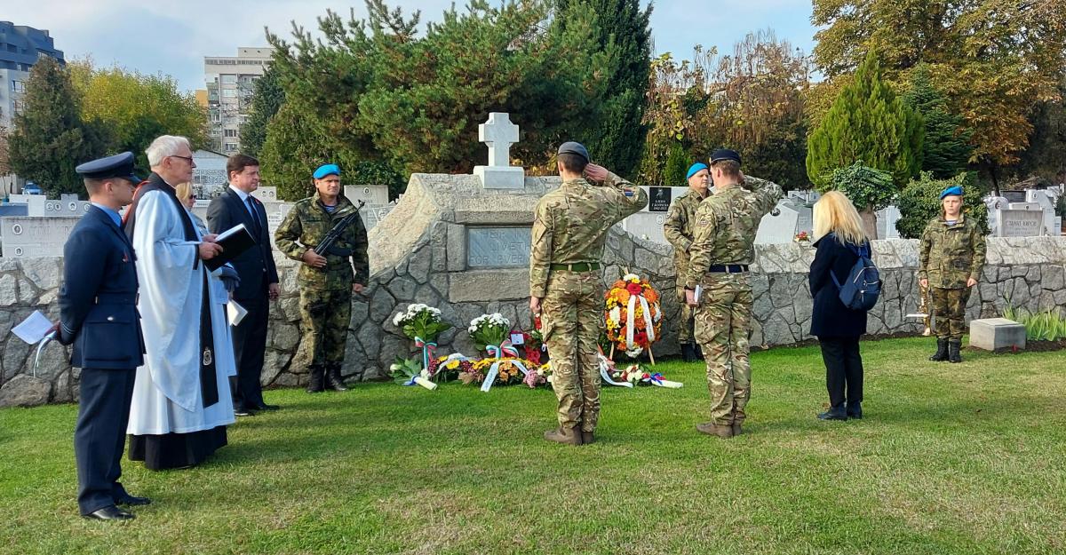 Remembrance Sunday 2022 at Commonwealth War Graves in Bulgaria’s ...