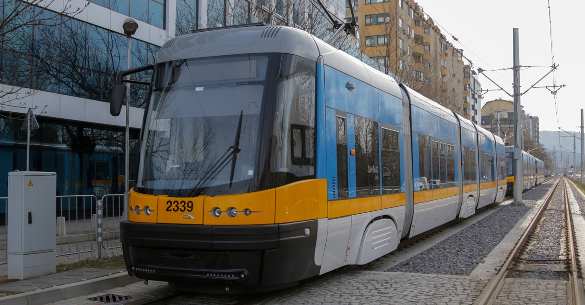 Row over plan to spend 671M leva on new buses, trams and trolleybuses ...