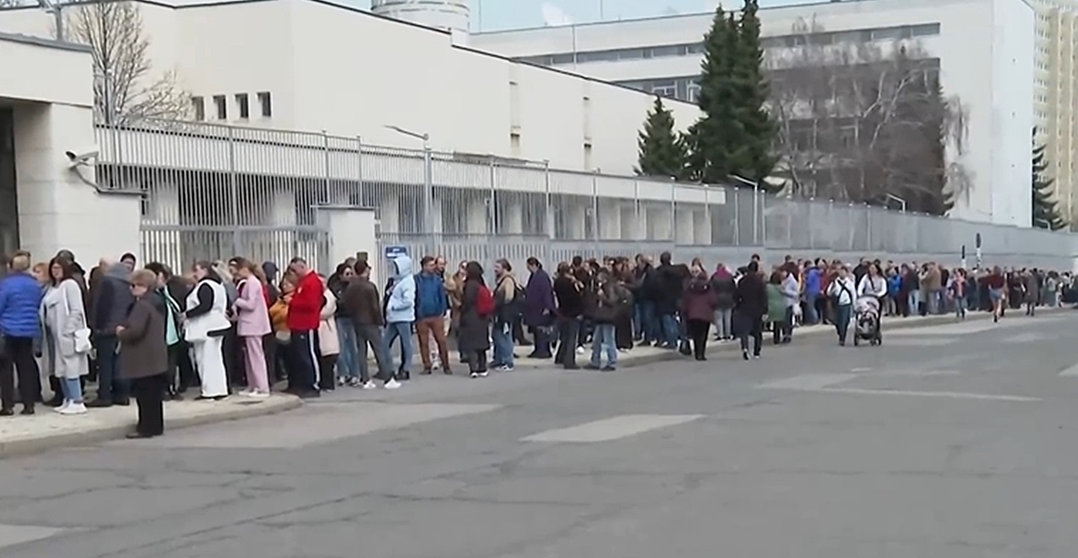 Noon against Putin: Protests outside Russian embassy in Bulgaria’s ...