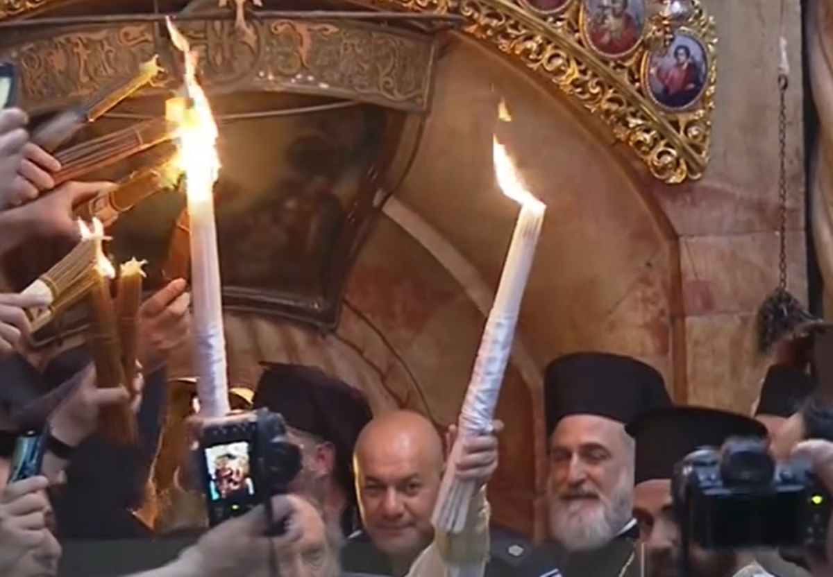Orthodox Easter 2024: ‘Holy Fire’ appears at Holy Sepulchre church in ...