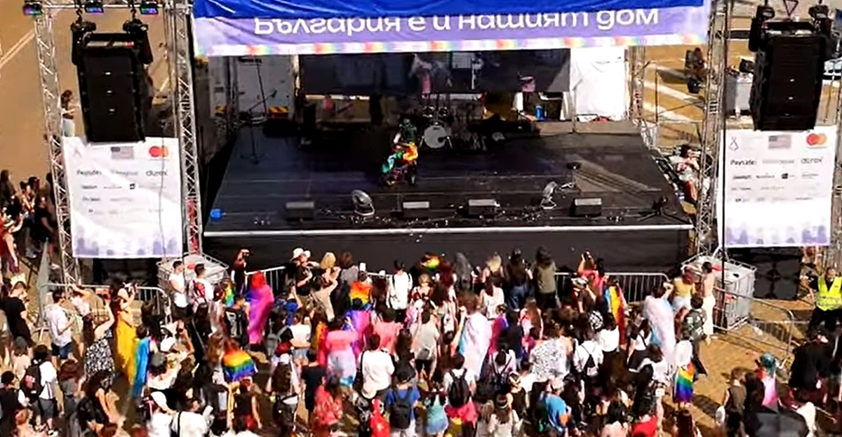 Thousands brave sweltering heat for Sofia Pride 2024 – The Sofia Globe