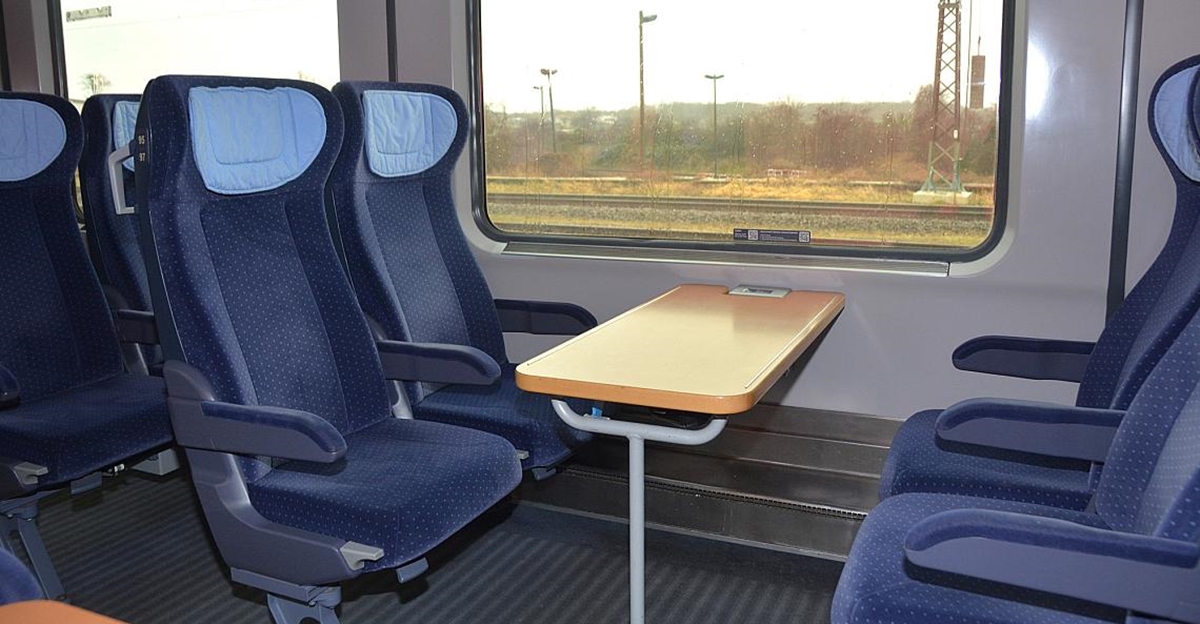 Bulgarian railways’ first train with newly-delivered carriages to run ...