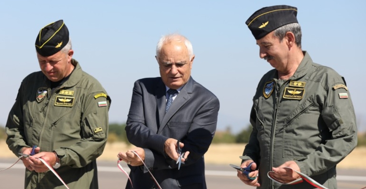 New runway opened at Bulgarian air base in preparation for F-16s – The ...