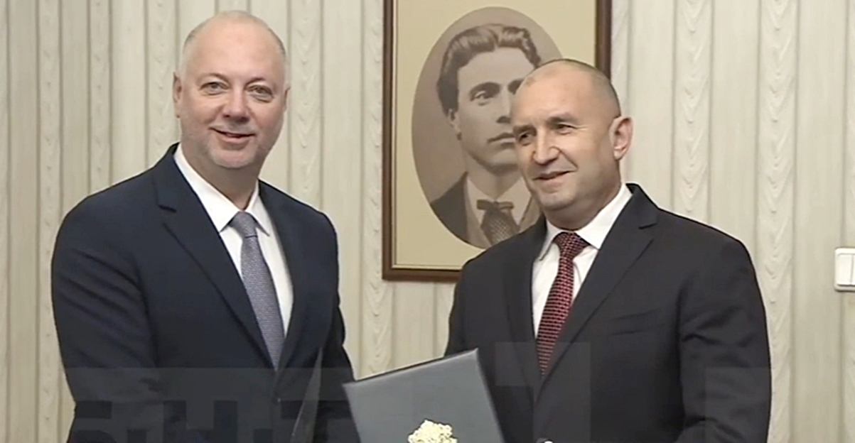 GERB-UDF’s Zhelyazkov presents proposed government to President Radev ...