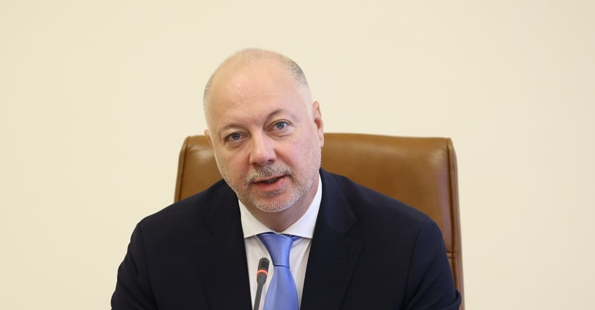 Bulgaria’s PM addresses Parliament on VDL aircraft incident – The Sofia ...