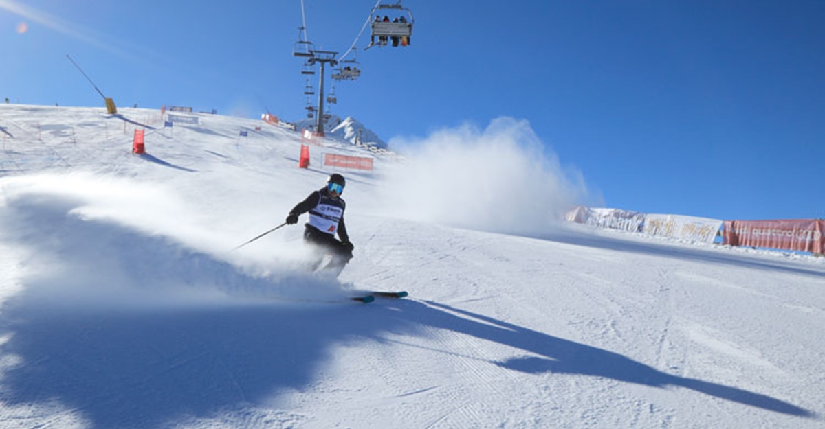 Bulgaria’s Bansko opens 2025/26 ski season – The Sofia Globe
