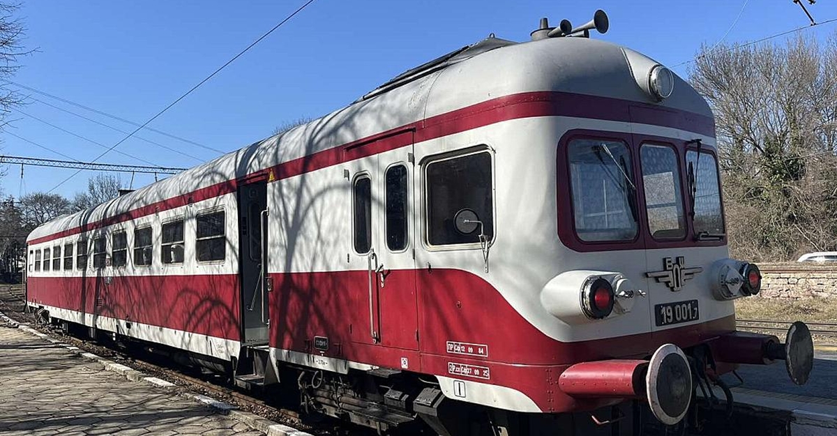 Bulgarian railways offers retro railcar rides on June 6 and 7 – The ...